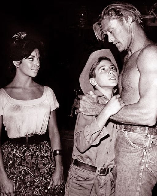 Little-known mistakes and bloopers in The Rifleman – USA people Little-known mistakes and bloopers in The Rifleman – USA people